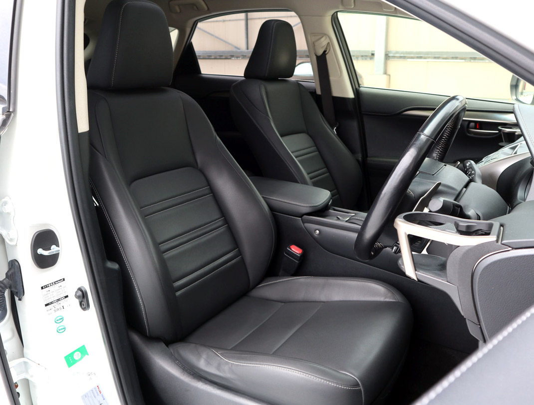 レクサスNX300h-iパッケージ-白-nagoya-H27 - 金融車販売 買取 ローン中の車 【ガレージイーギア】